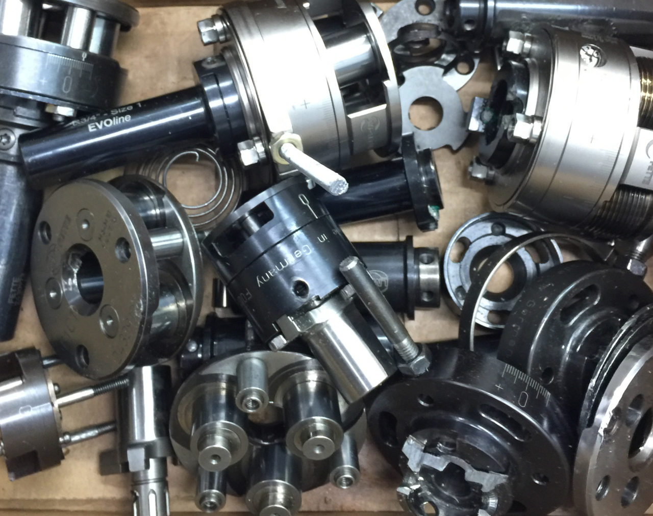 Roll On Roll Off® ® Thread Rolling System LMT Fette Tools